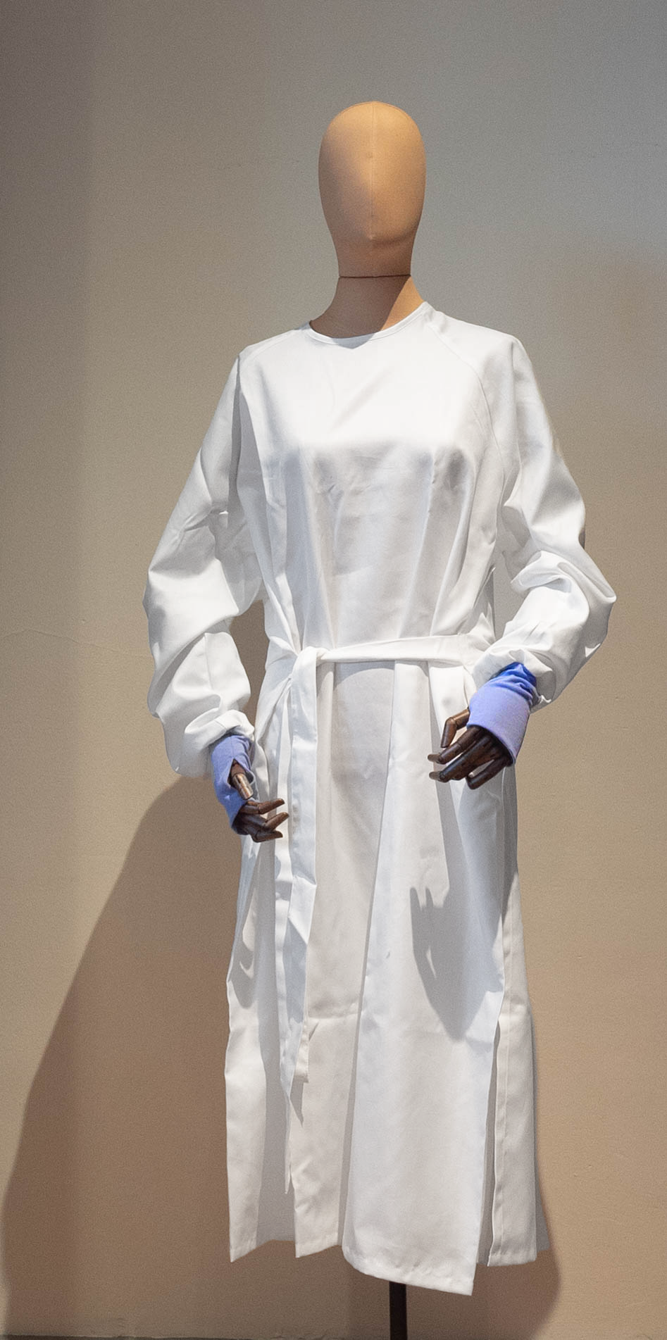 The development of circular isolation gowns – REFLOW